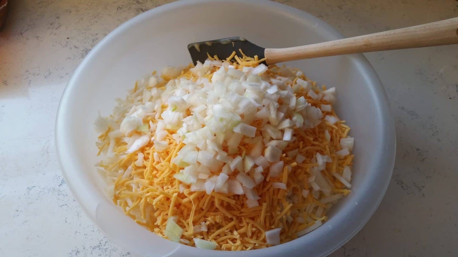 Irresistible Shredded Hashbrown Cheesy Potatoes: 7 Simple Ingredients ...