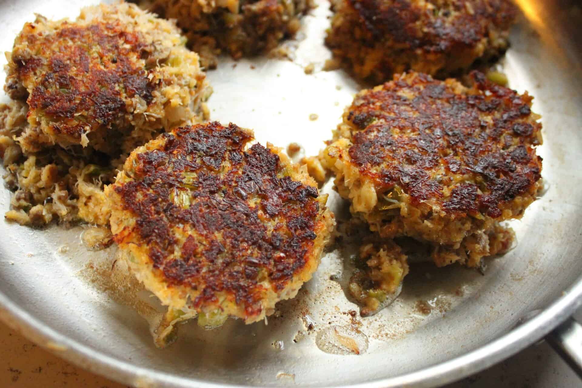 Easy Homemade Crab Cakes with Creamy Coleslaw for a Coastal Feast ...