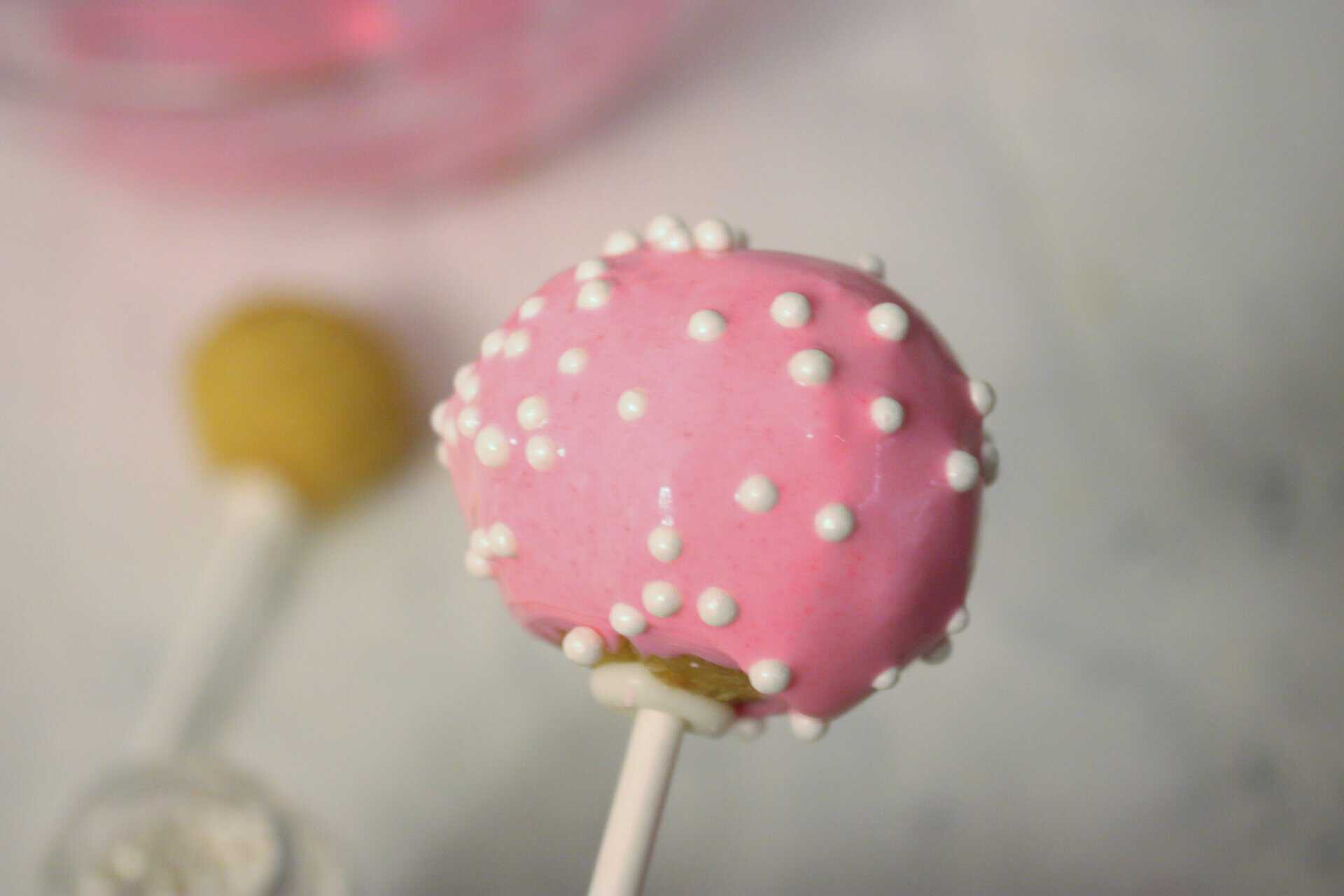 Vanilla Cream Cheese Cake Pops: The Ultimate Sweet Party Treat | Heidi ...