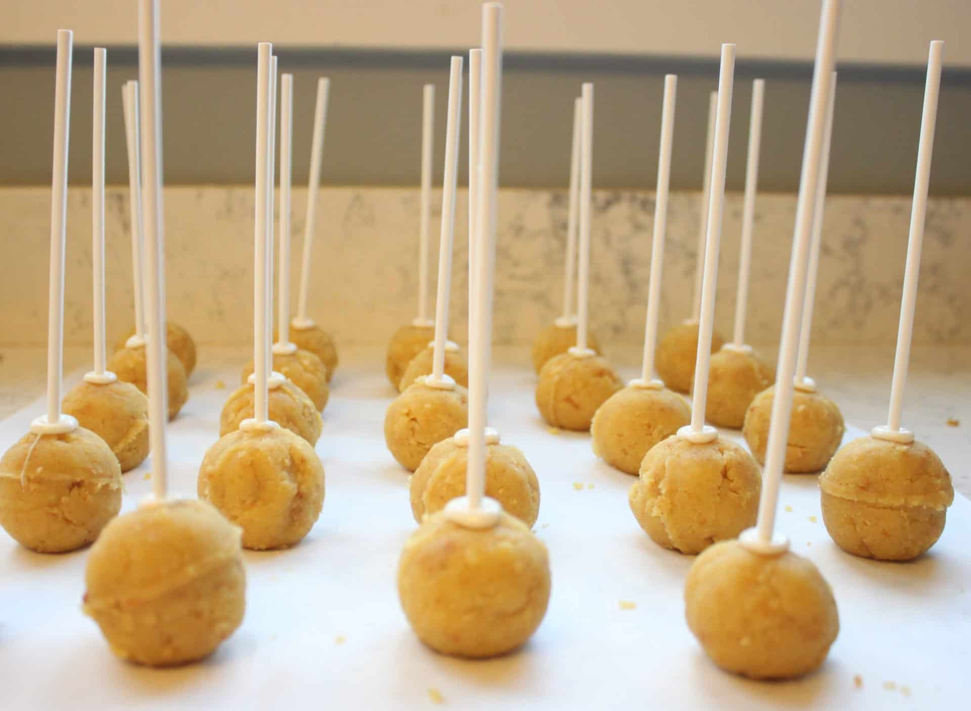 Vanilla Cream Cheese Cake Pops: The Ultimate Sweet Party Treat | Heidi ...